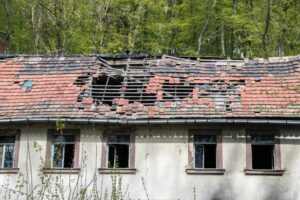 How Much Hail Damage Is Needed To Replace Roof? Key Signs And Insurance